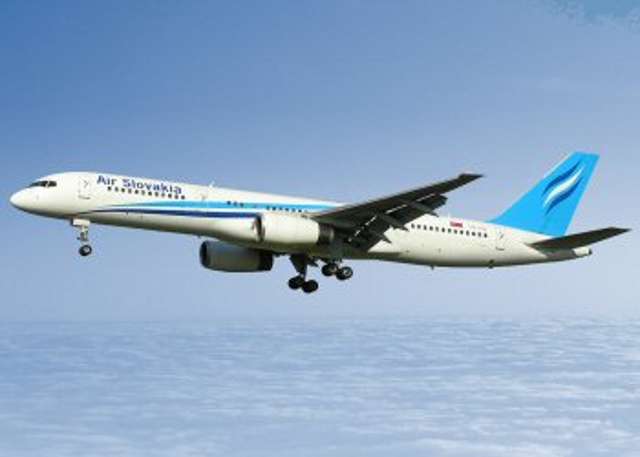 Travel Service Smart Wings compagnie aerienne charter tcheque CDG PRG